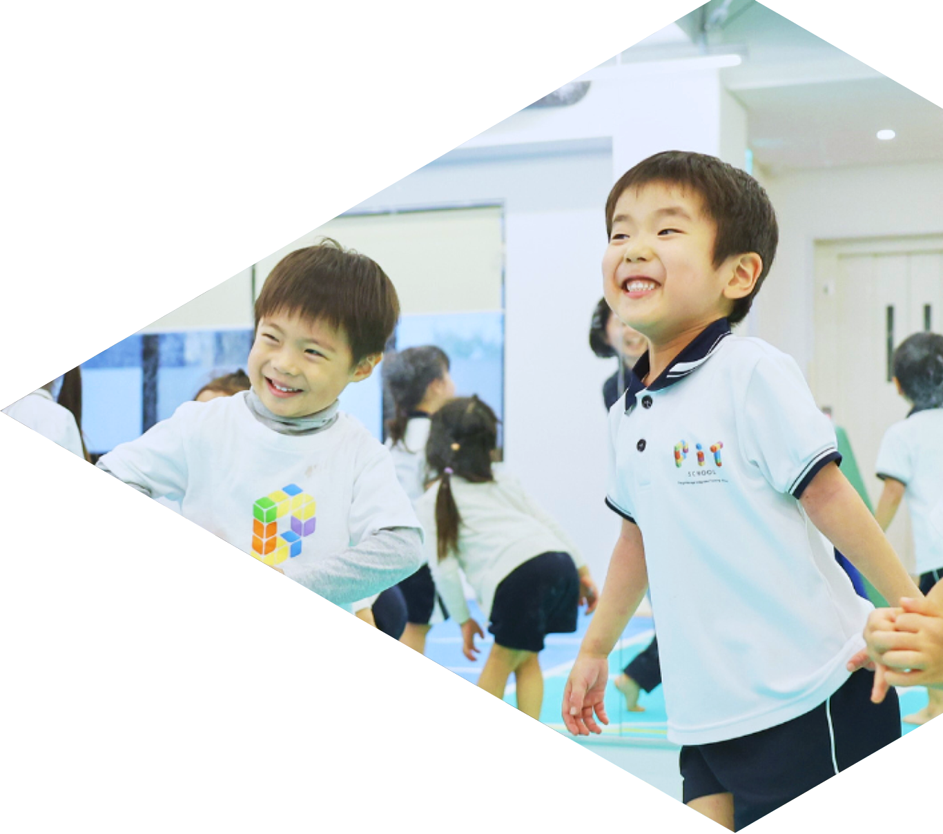 港区白金台の認可外保育園はPit SCHOOL